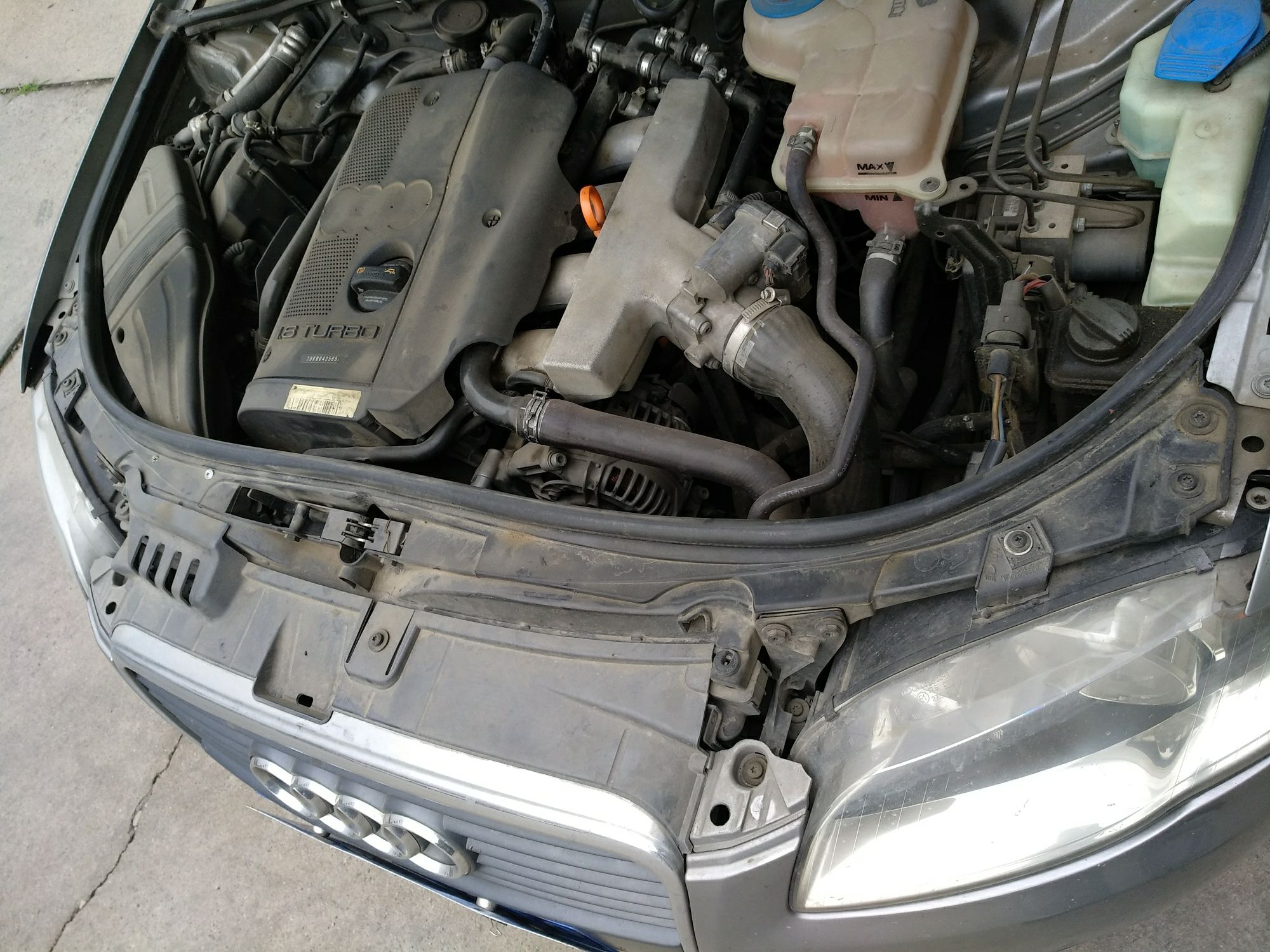 奥迪a4水箱,奥迪a4水箱,奥迪水箱_大山谷图库